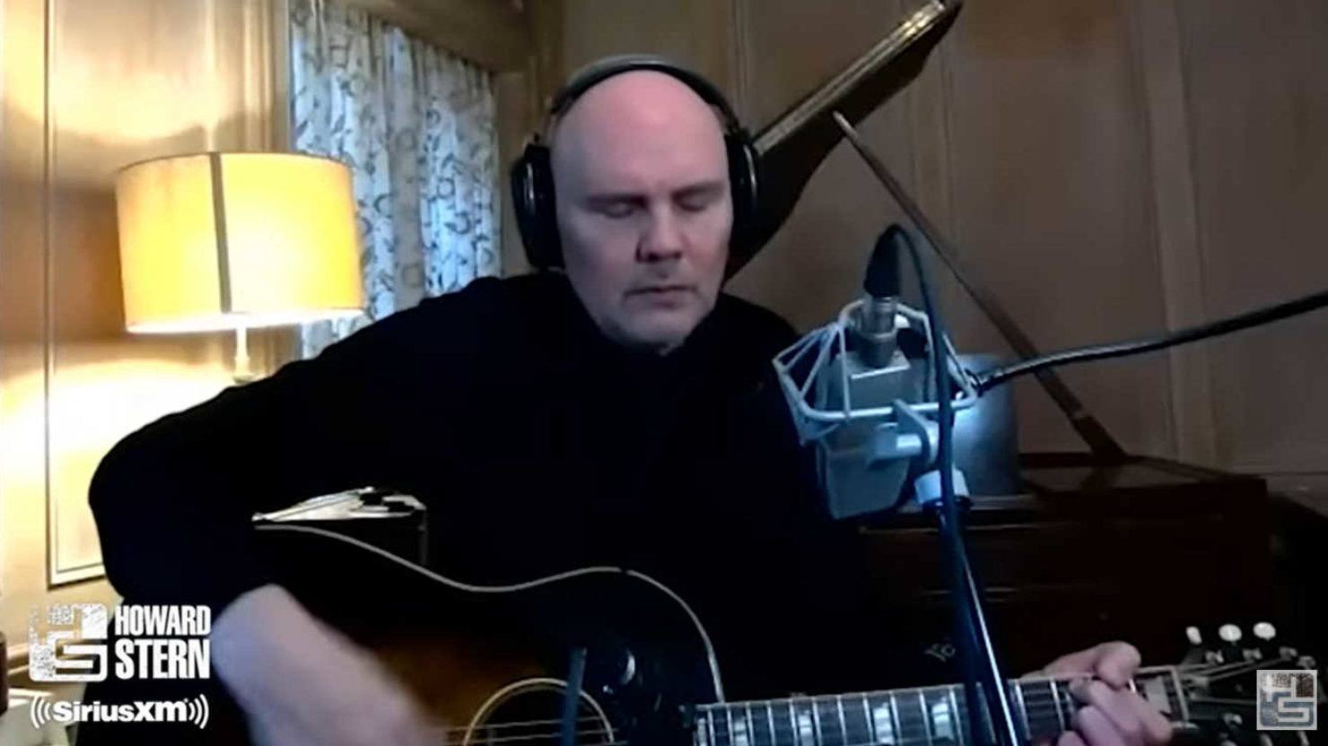 Billy Corgan, do The Smashing Pumpkins, toca Pink Floyd em programa de ...