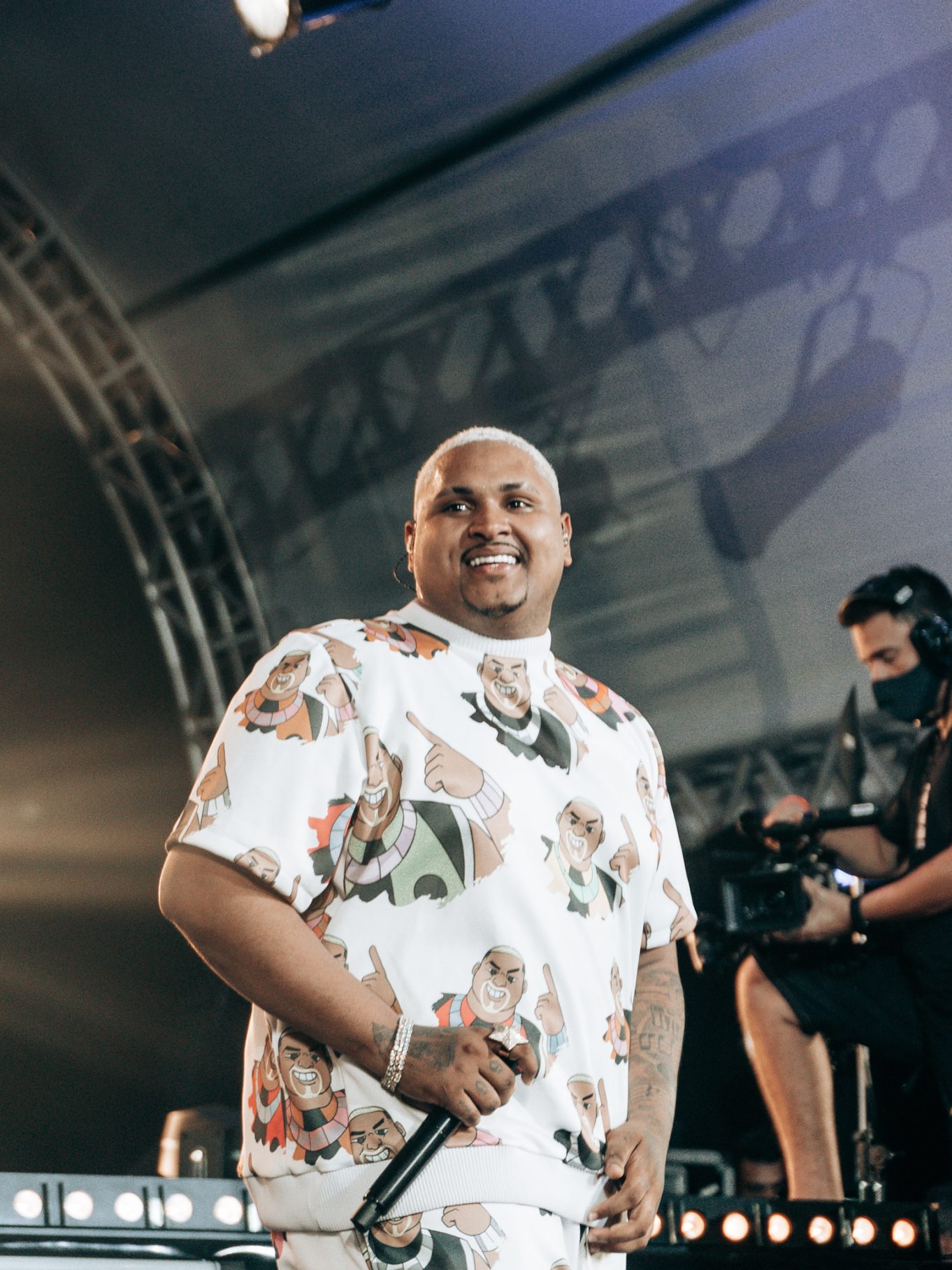 "Tipo Gin" de Kevin O Chris se mantém no ranking das mais tocadas do ...