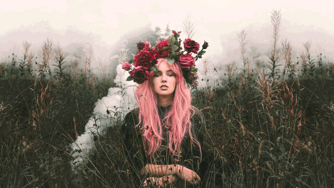 Malia J libera a versão de “Smells Like Teen Spirit” que faz parte da ...