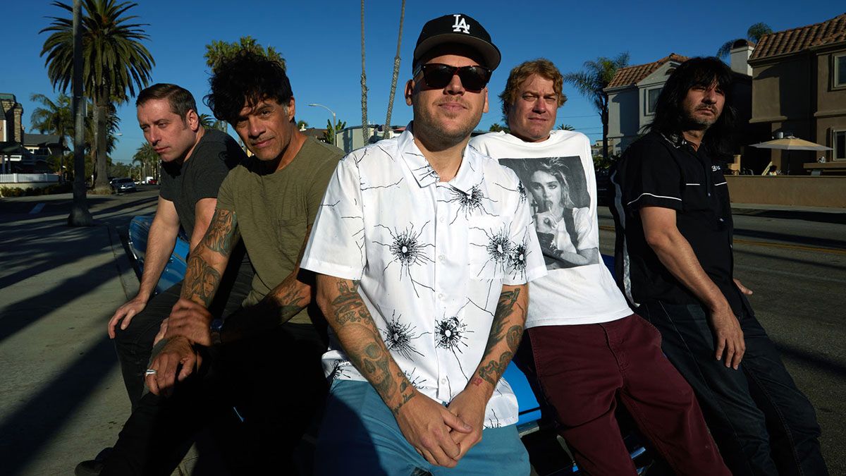 The Bronx lança single ‘Mexican Summer’ - PurePop