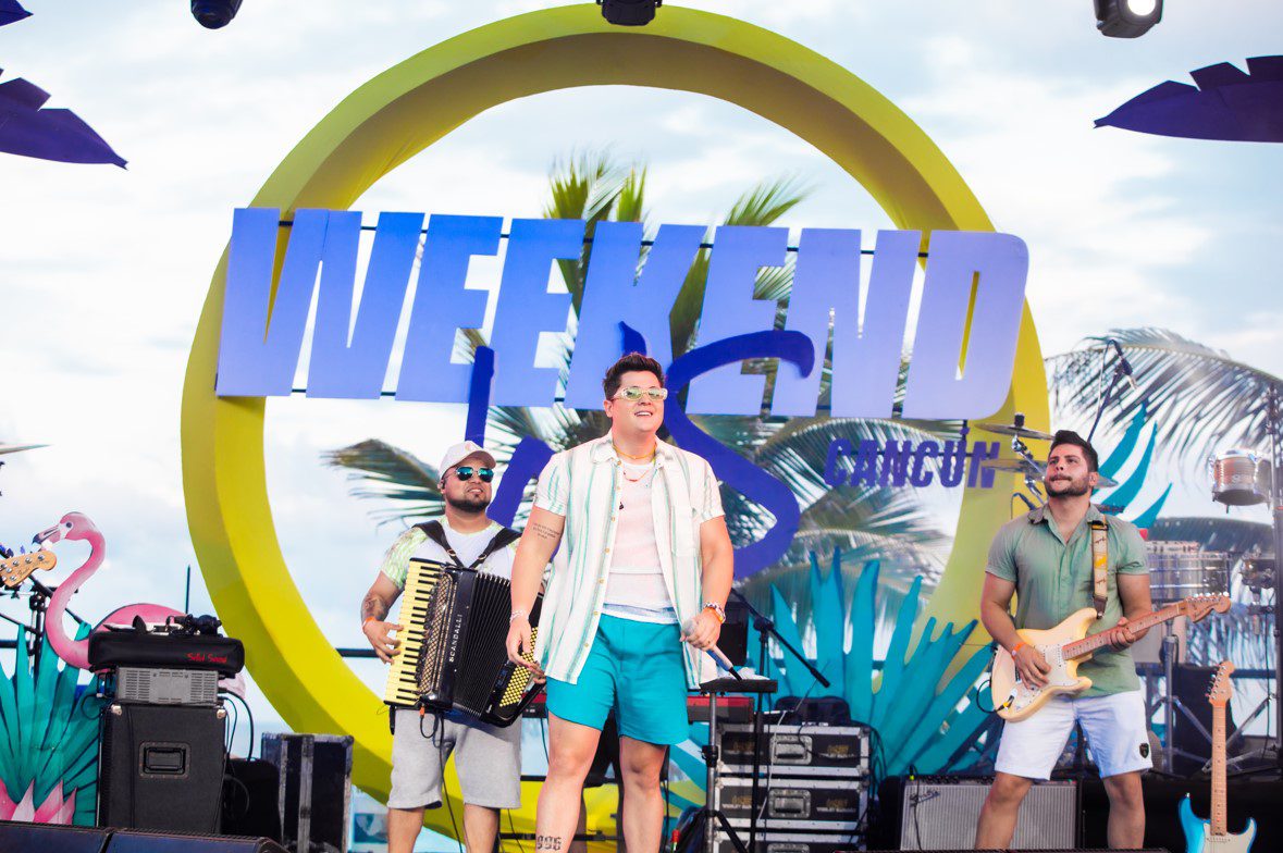 Em Cancun, Eric Land agita o público na última noite de shows do ...