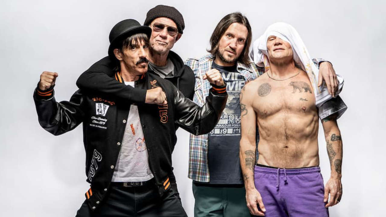 Red Hot Chilli Peppers libera um single inédito na web - PurePop