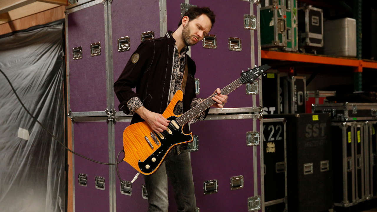 Paul Gilbert libera novas “amostras grátis” do álbum em homenagem a ...